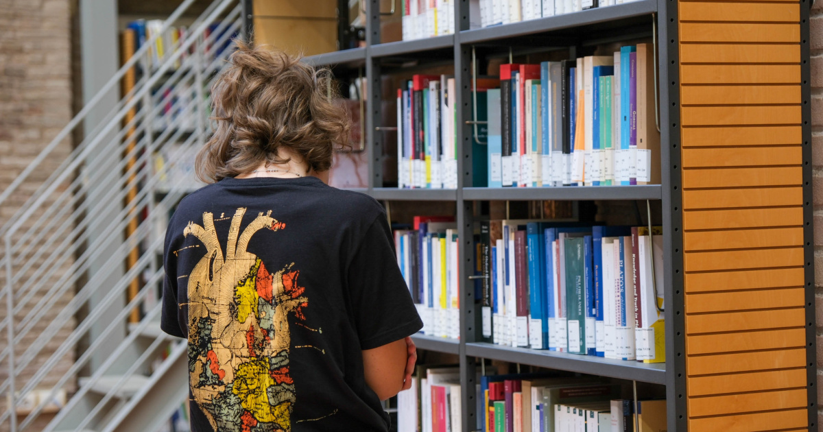 Do you need books? Here's how to get them! | Paolotti Humanities Library